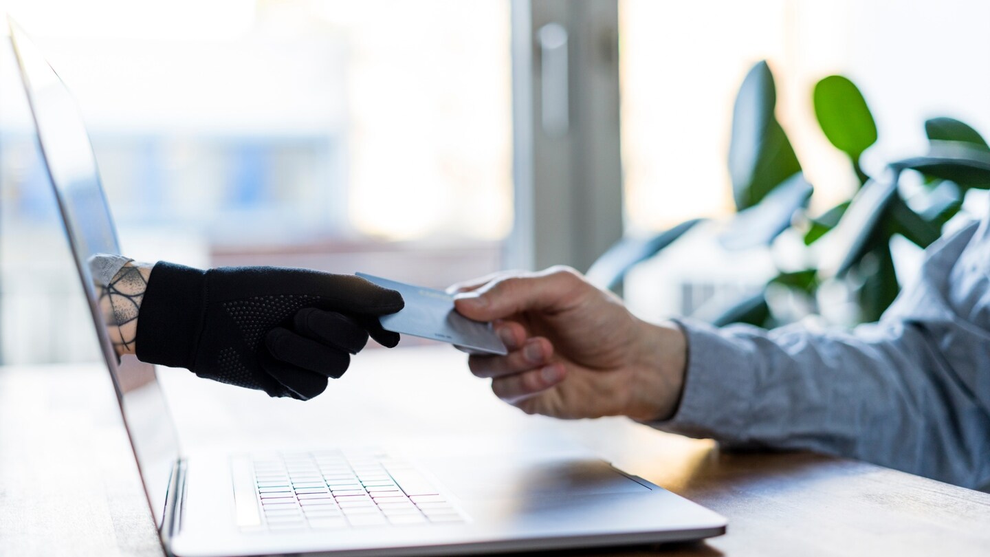 How to Protect Yourself from Identity Theft | Chase